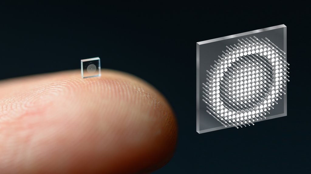 Metamaterials make for a tiny color camera